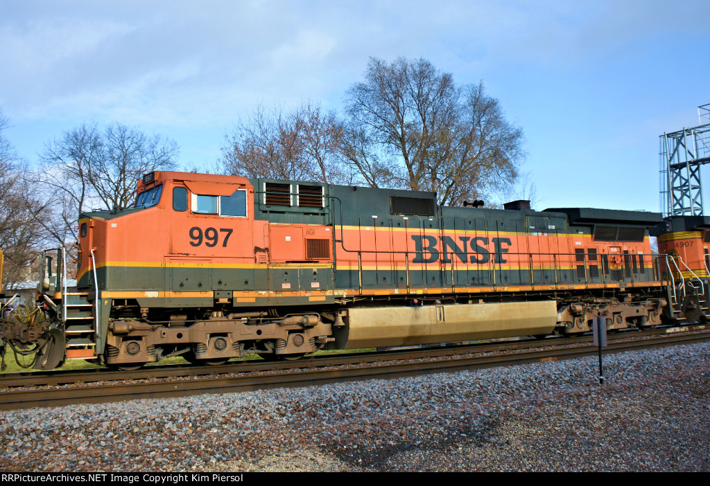 BNSF 997